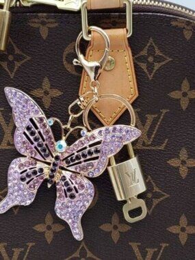 Louis Vuitton | Accessories | Louis Vuitton Gold Lock Authentic Lv Key ...